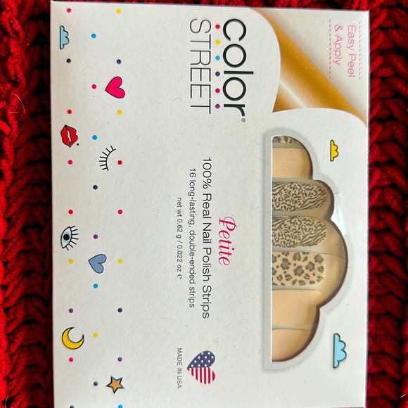 Color Street | Makeup | Color Street Petite Take Meowt | Poshmark